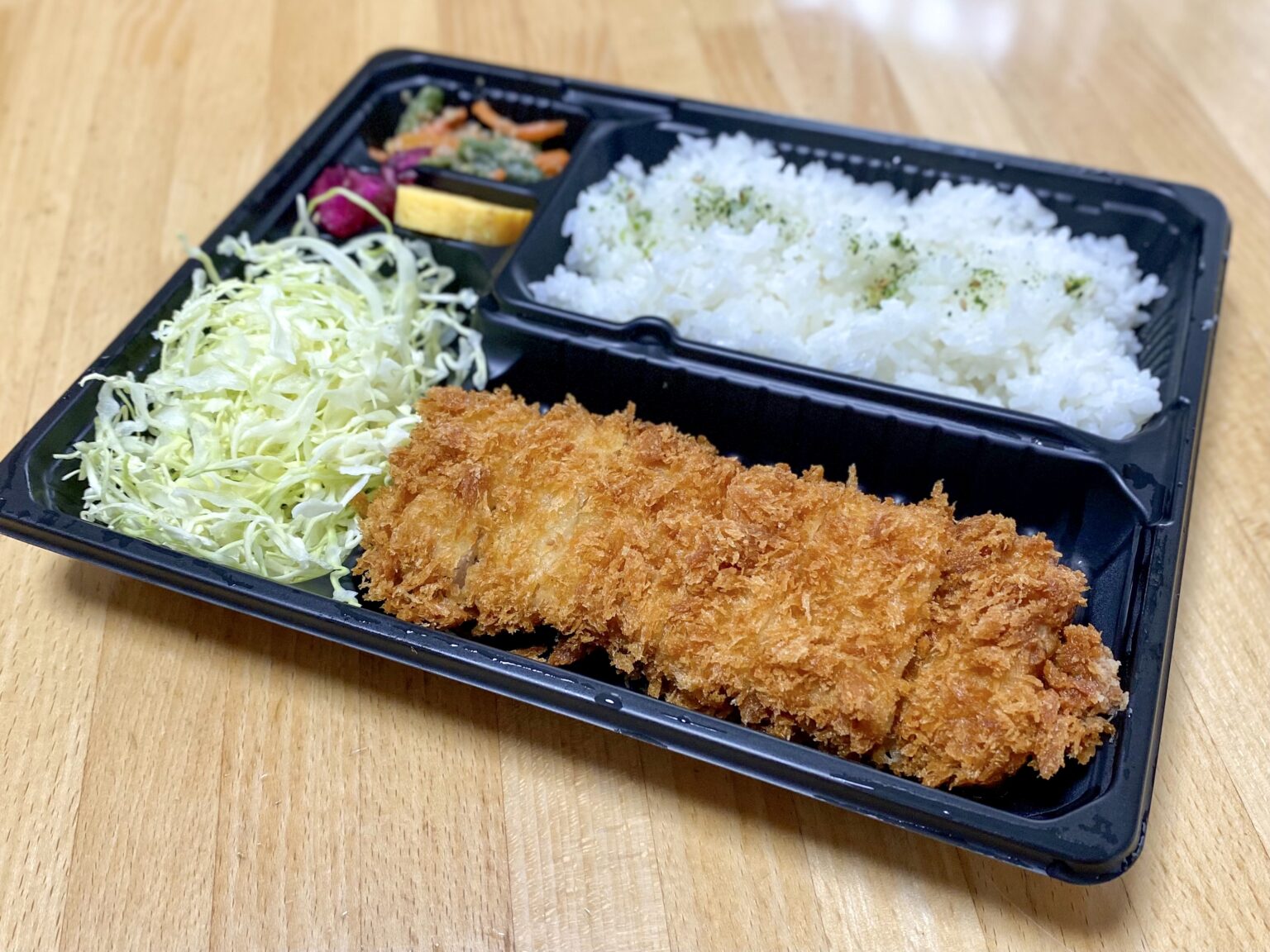 浜田山のさぼてんでテイクアウトした特撰やわらかヒレかつ弁当実食レポ! 高井戸ランチブログ